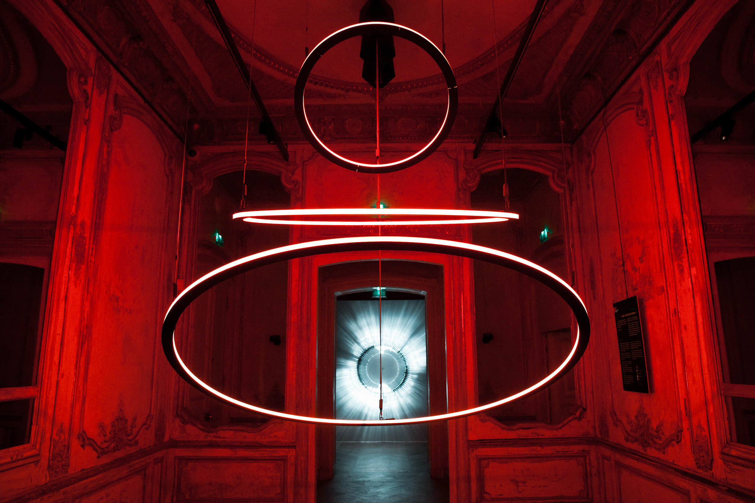 A Eléphant Paname à Paris - Lumineuses apparitions - ArtsHebdoMédias